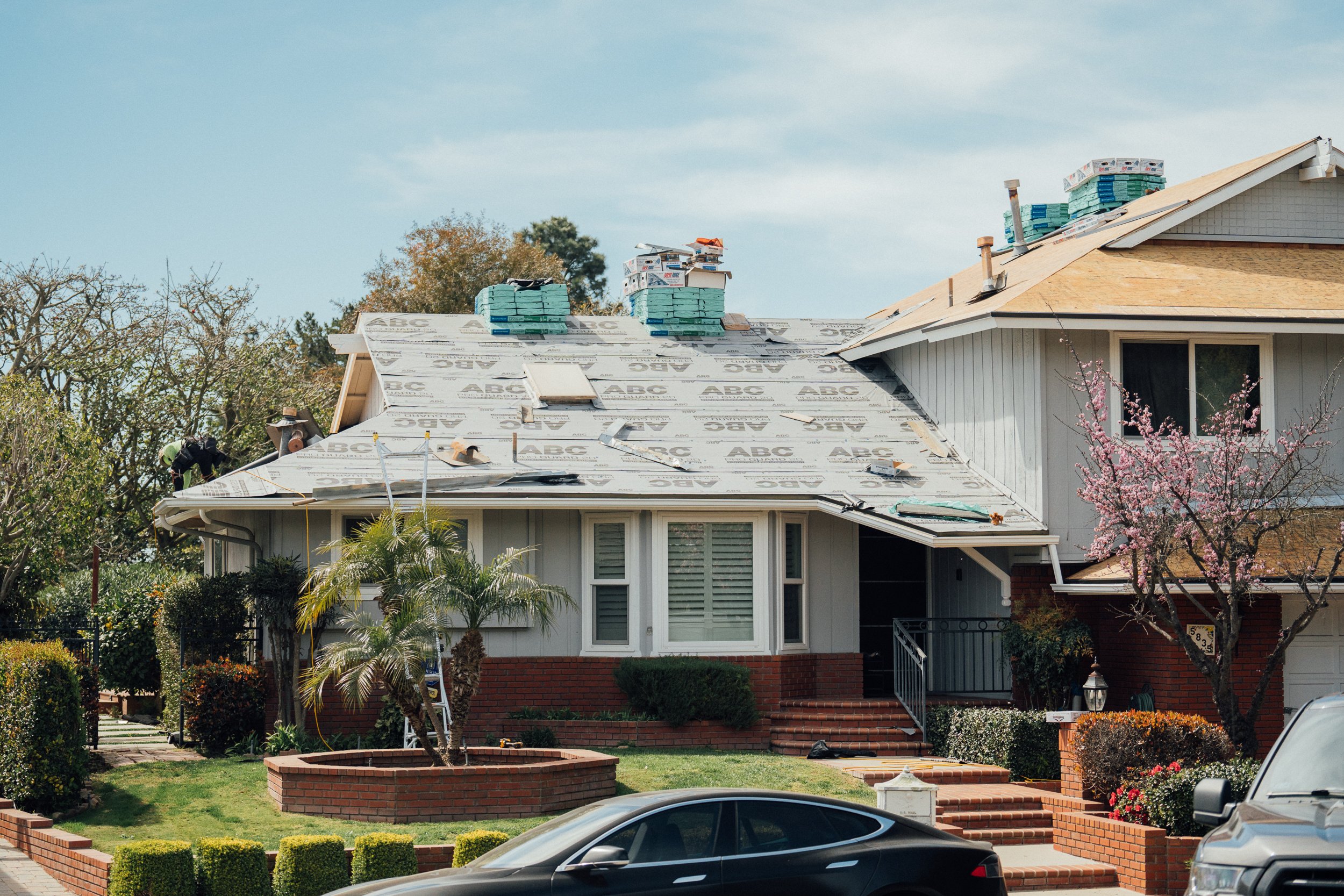 Remi Roofing & Construction